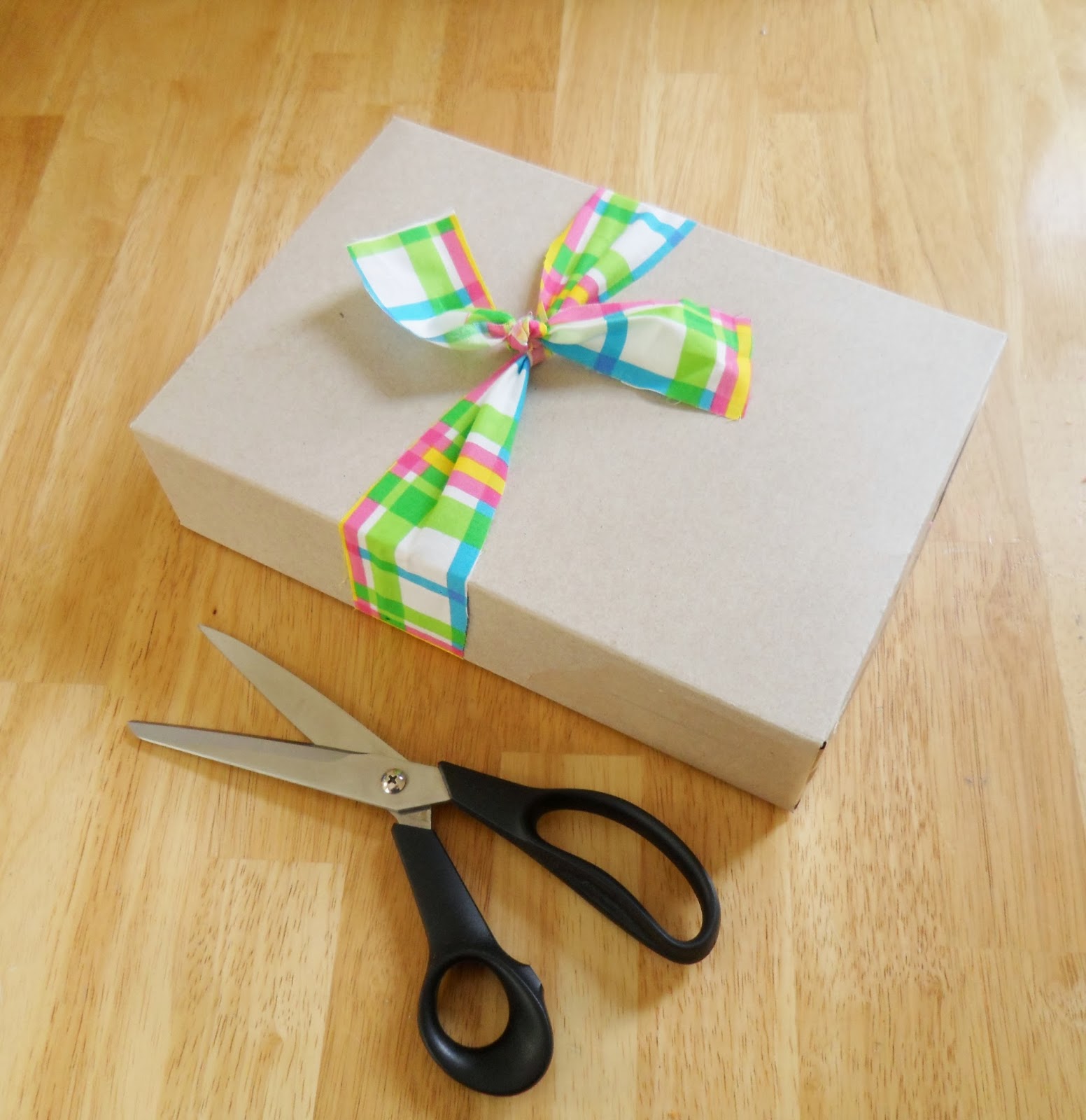 How To Make Your Own Recycled Gift Boxes how-to-make-your-own-recycled-gift-boxes