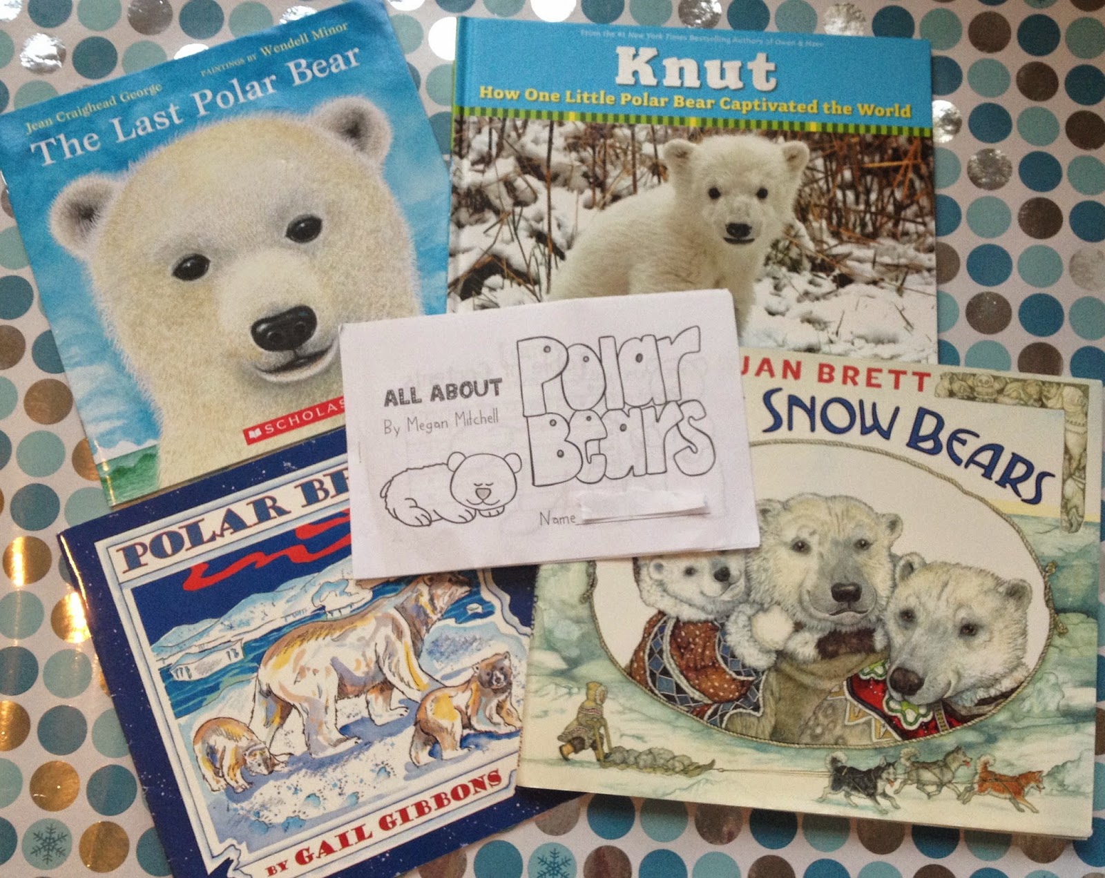 Compare and Contrast Polar Bears and Penguins - Megan Mitchell