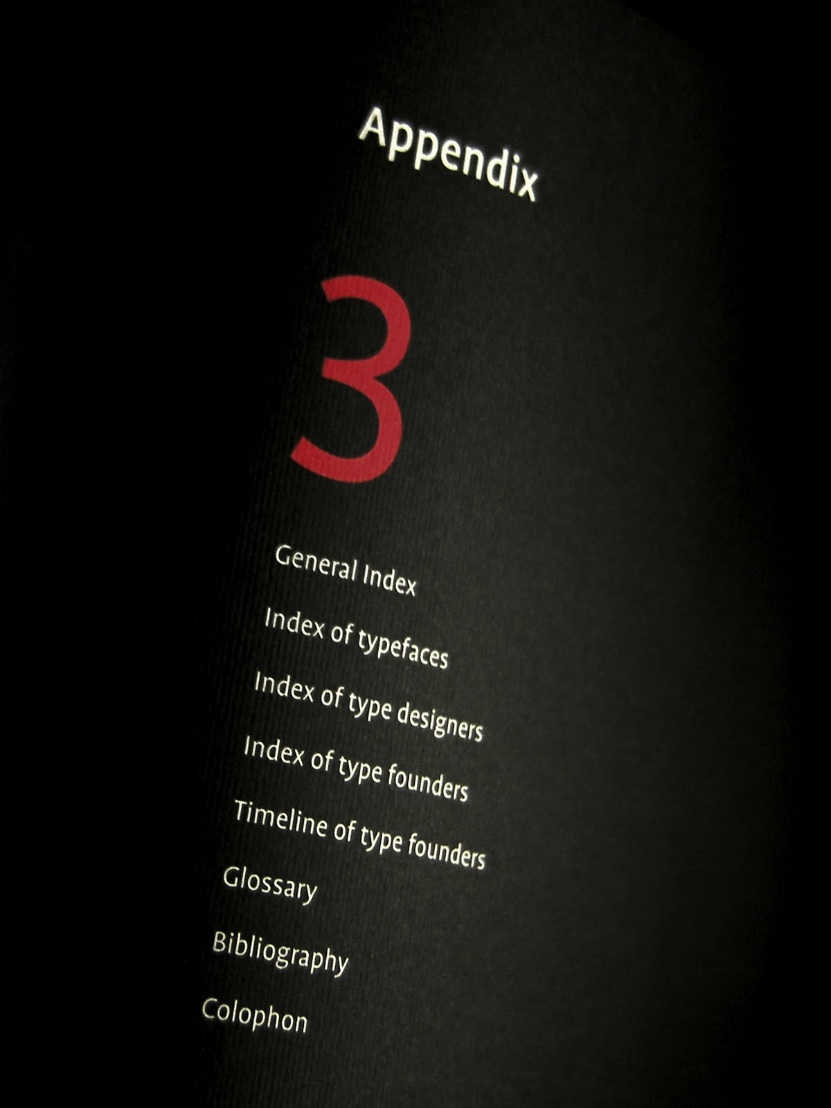 【書籍情報 Book Review】欧文書体を詳細に解説『Letter Fountain: The anatomy of type』 | MOJIRU [TYPŒ] | eszett design