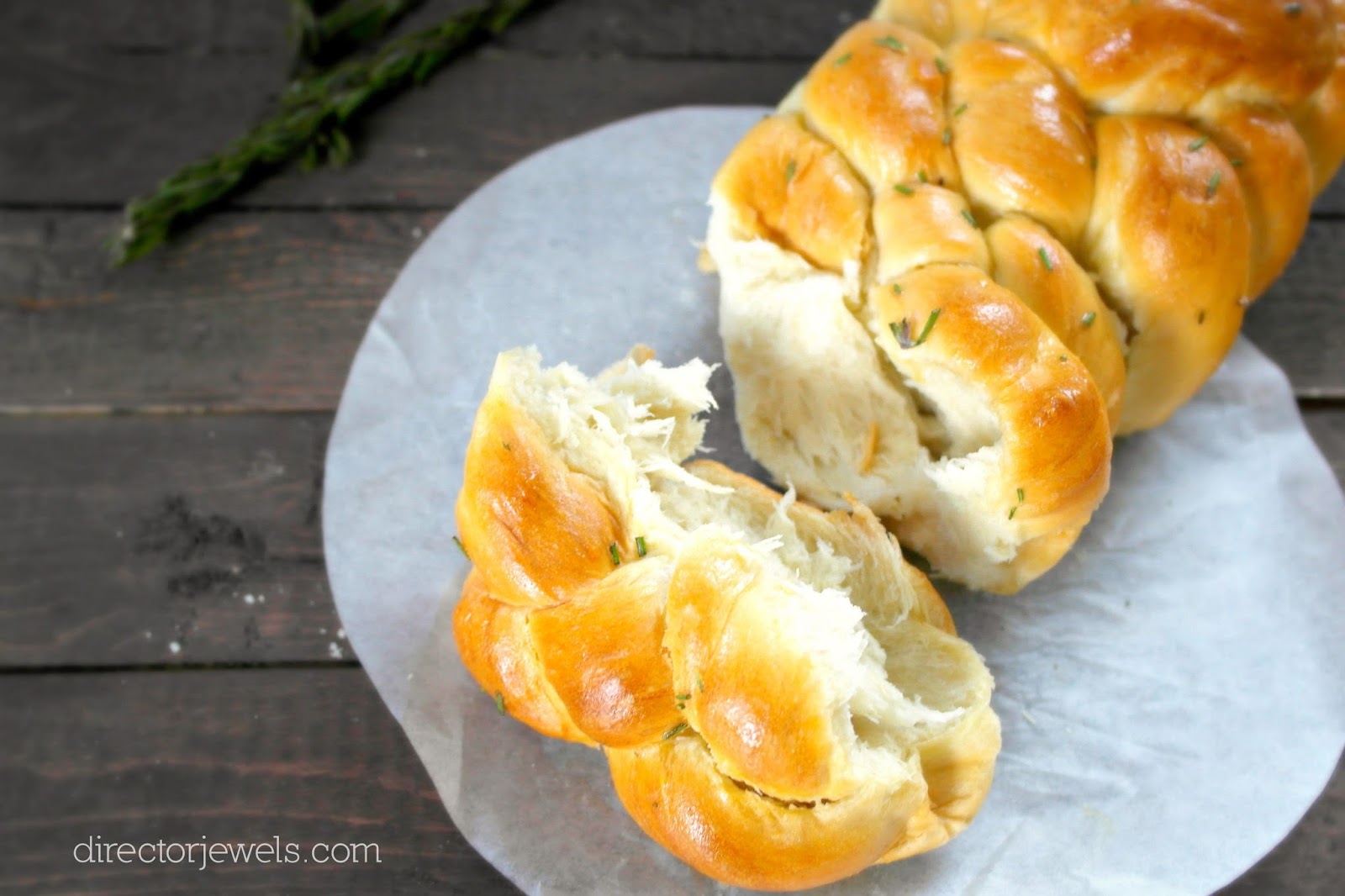 Can we all just sigh "yum" together now? What will you pair with this bread for a winter meal?