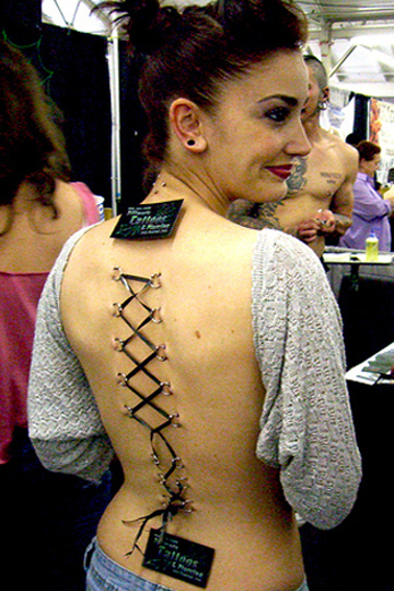 Back Piercing - Piercings