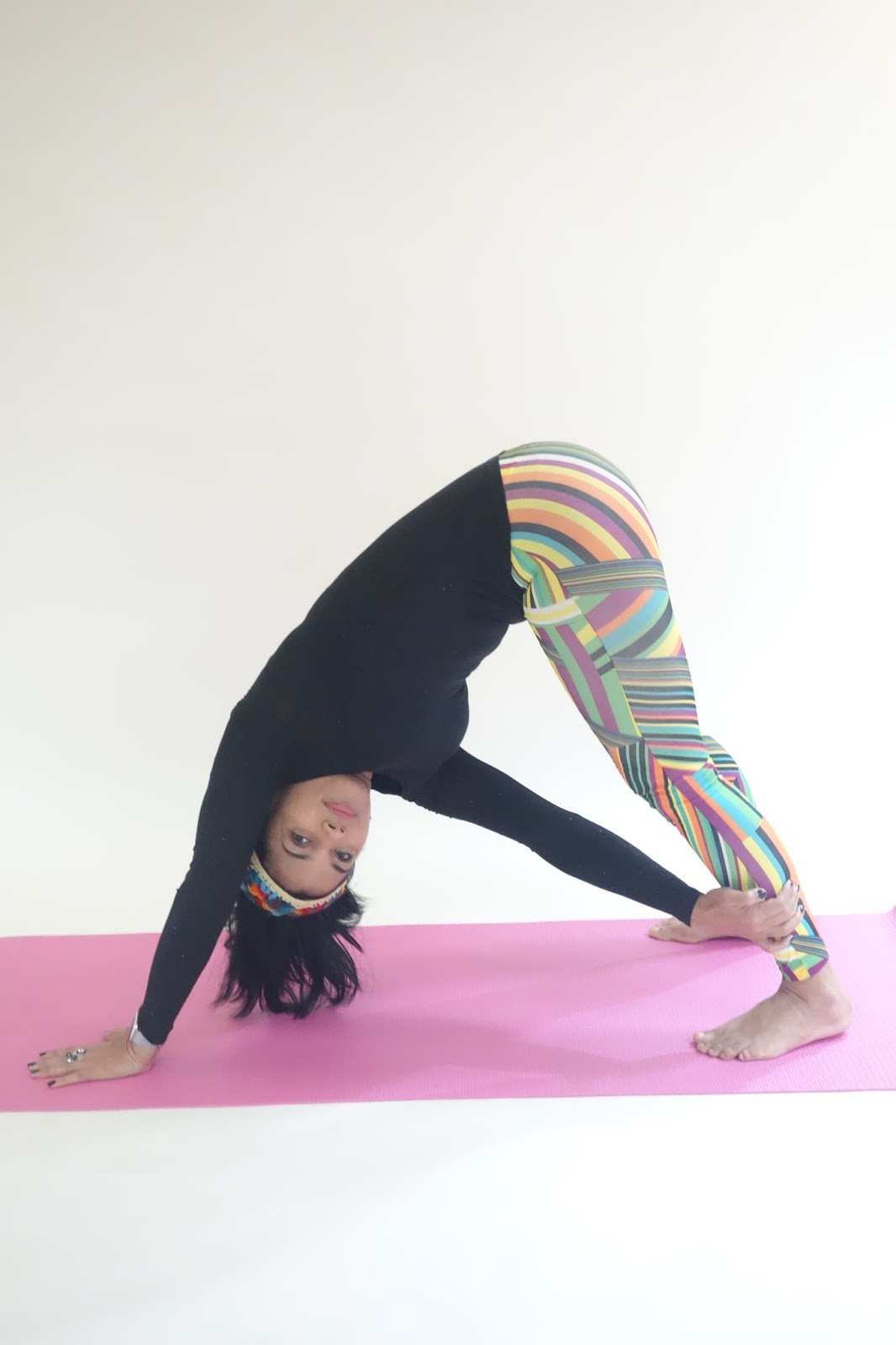 Sohum Sutras: Lift, stretch, bend, relax, breathe