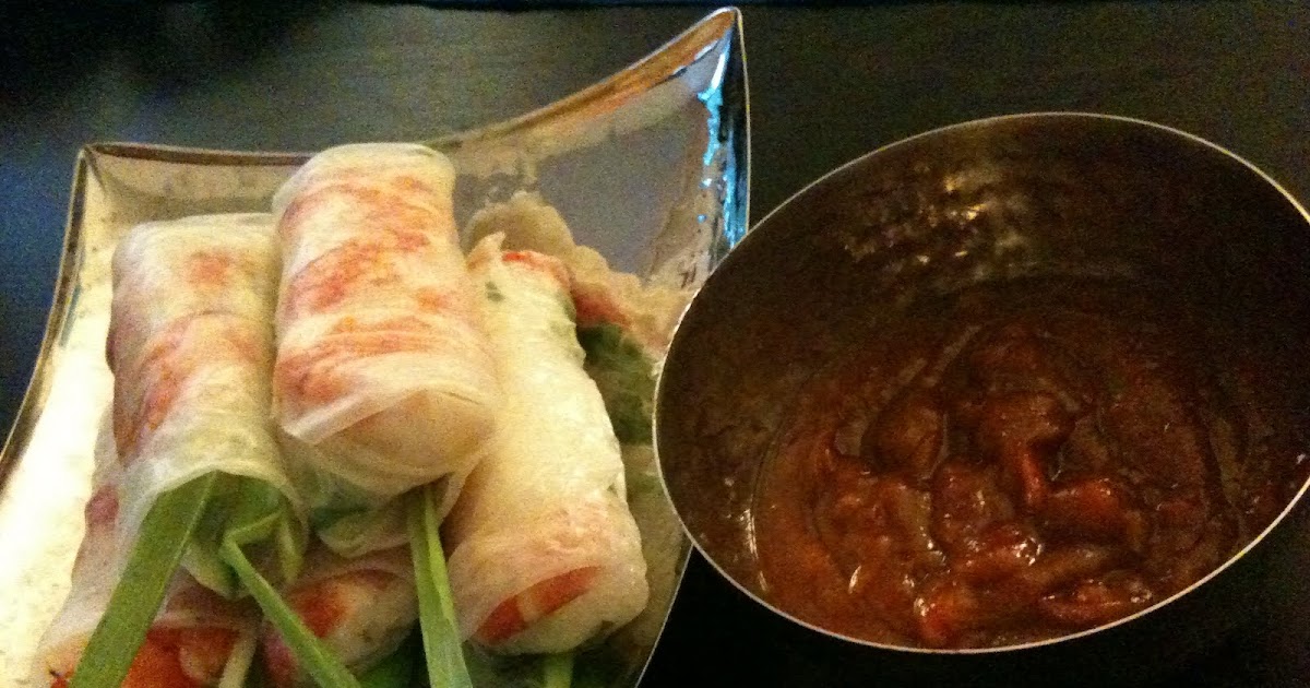 Easter Love Prawn Rice Paper Rolls With Peanut Dipping Sauce easter-love-prawn-rice-paper-rolls-with-peanut-dipping-sauce