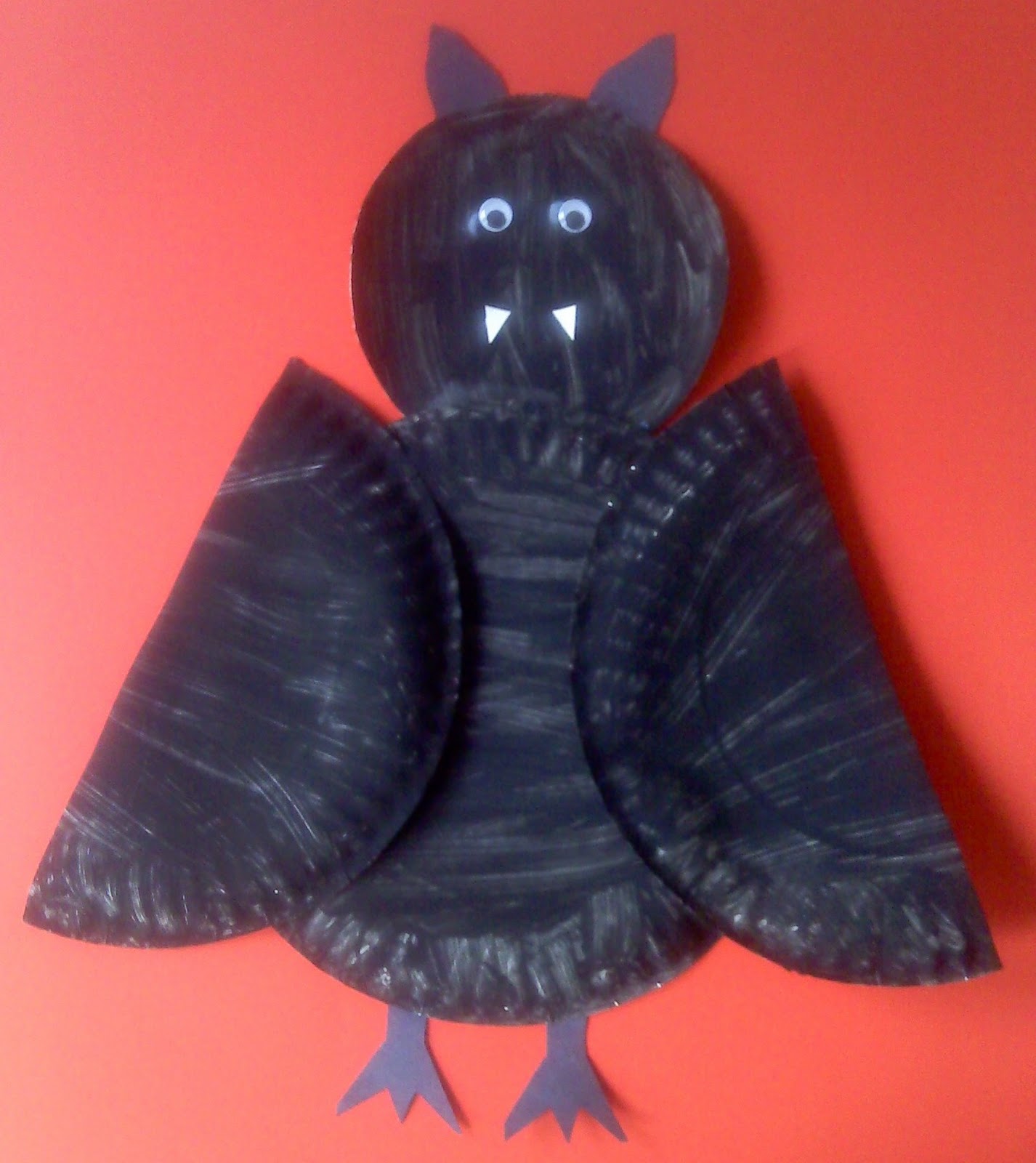 Crafts For Preschoolers Paper Plate Bat crafts-for-preschoolers-paper-plate-bat