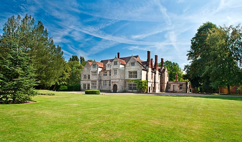 HAUNTED SAWSTON HALL IN CAMBRIDGESHIRE LISTED FOR SALE Haunted haunted-sawston-hall-in-cambridgeshire-listed-for-sale-haunted