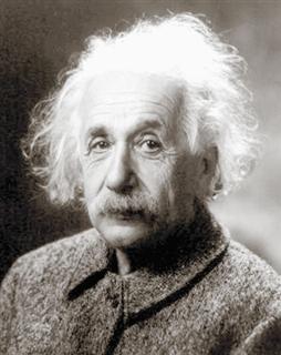 Albert Einstein Kimdir ?, Albert Einstein Hayatı | Meraklı Kafa