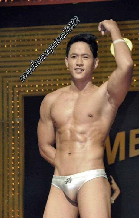 Bikini Wiki: Richard Solano