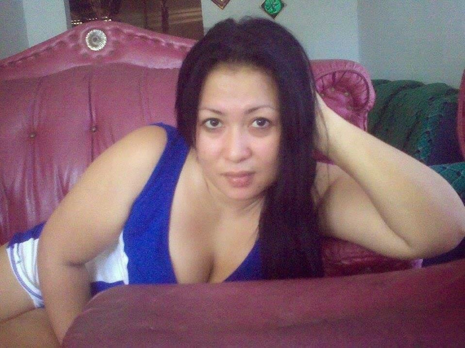 Cerita Sex Dewasa | Download Bokep Gratis | Nyonya Vivi Masagger