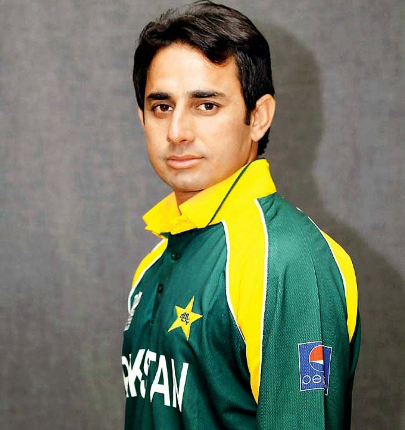 Pakistani Cricketer Saeed Ajmal Images HD Wallpaper - all 4u wallpaper