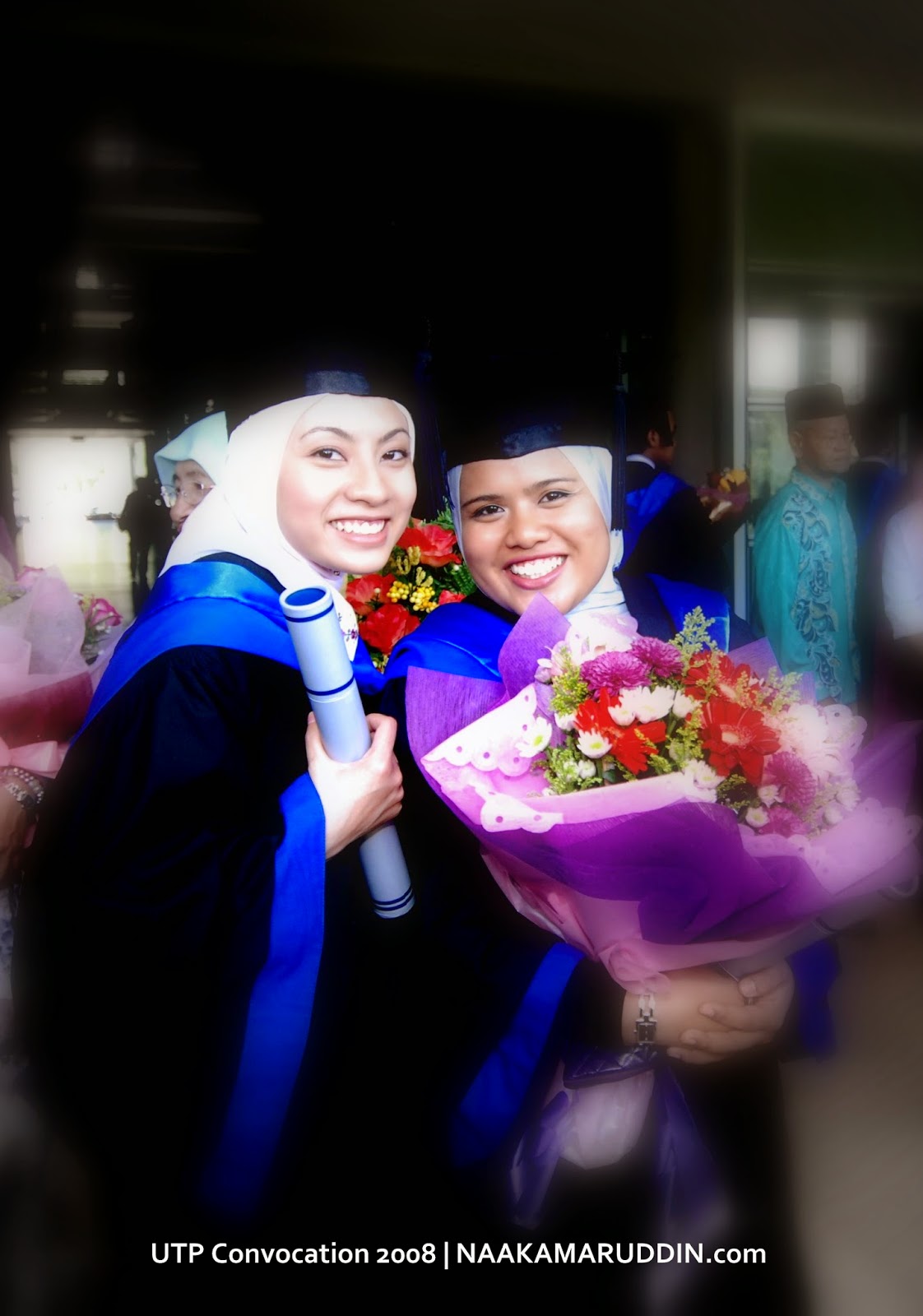 UTP CONVOCATION 2008 - Premium Beautiful Therapants Theravest by Naa Kamaruddin