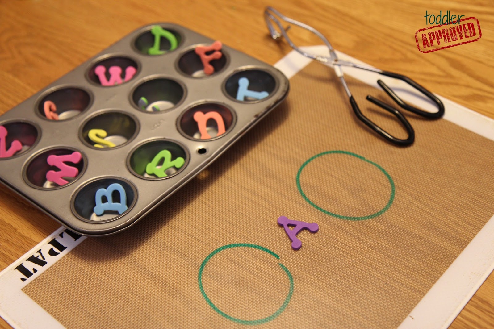 Toddler Approved Making Short Vowel Words toddler-approved-making-short-vowel-words