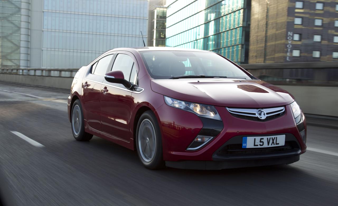 Vauxhall introduces entry-level Ampera under £30k | Electric Vehicle News Vauxhall introduces entry-level Ampera under £30k | Electric Vehicle News