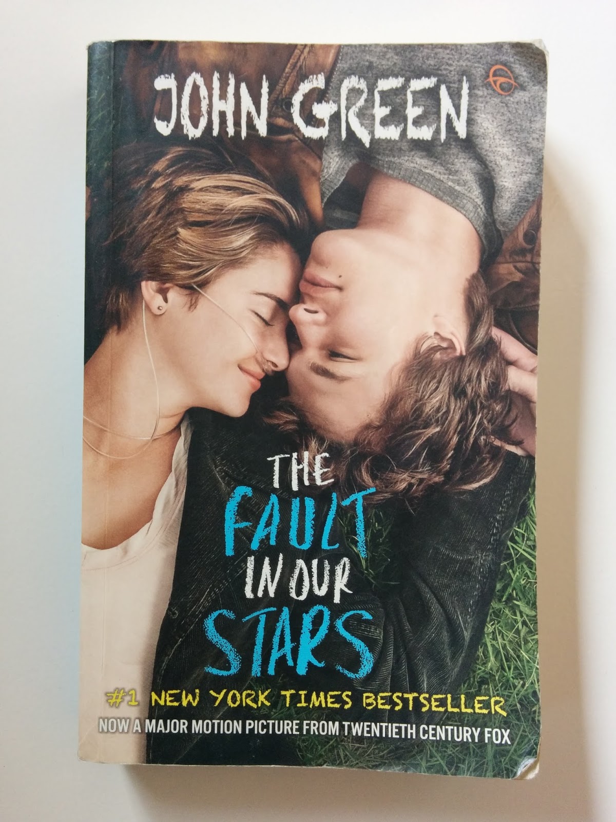 The Fault in Our Stars - John Green | Aksiku Toko Buku Bekas Online