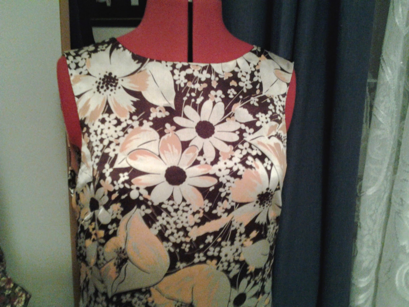 SewAngelicThreads How To Make A Lined Simplicity Shift Dress sewangelicthreads-how-to-make-a-lined-simplicity-shift-dress