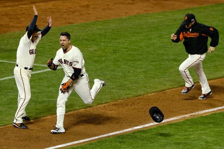 [NLCS] SF 동점 솔로 & 끝내기 쓰리런, 영상 & 화보 : MLBPARK