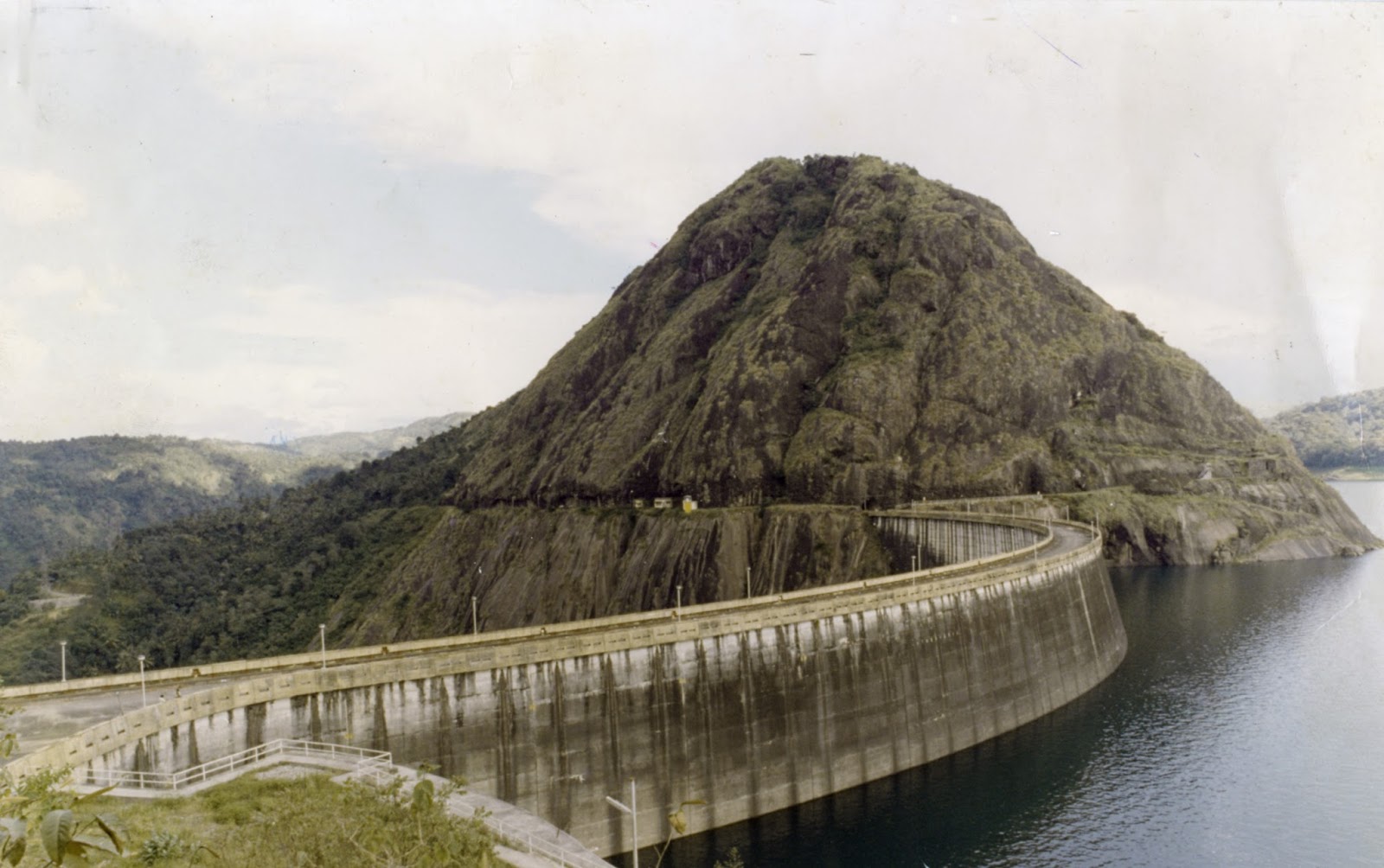 LIST OF TOURIST PLACES IN IDUKKI TOP TEN TOURIST PLACES IN IDUKKI list-of-tourist-places-in-idukki-top-ten-tourist-places-in-idukki