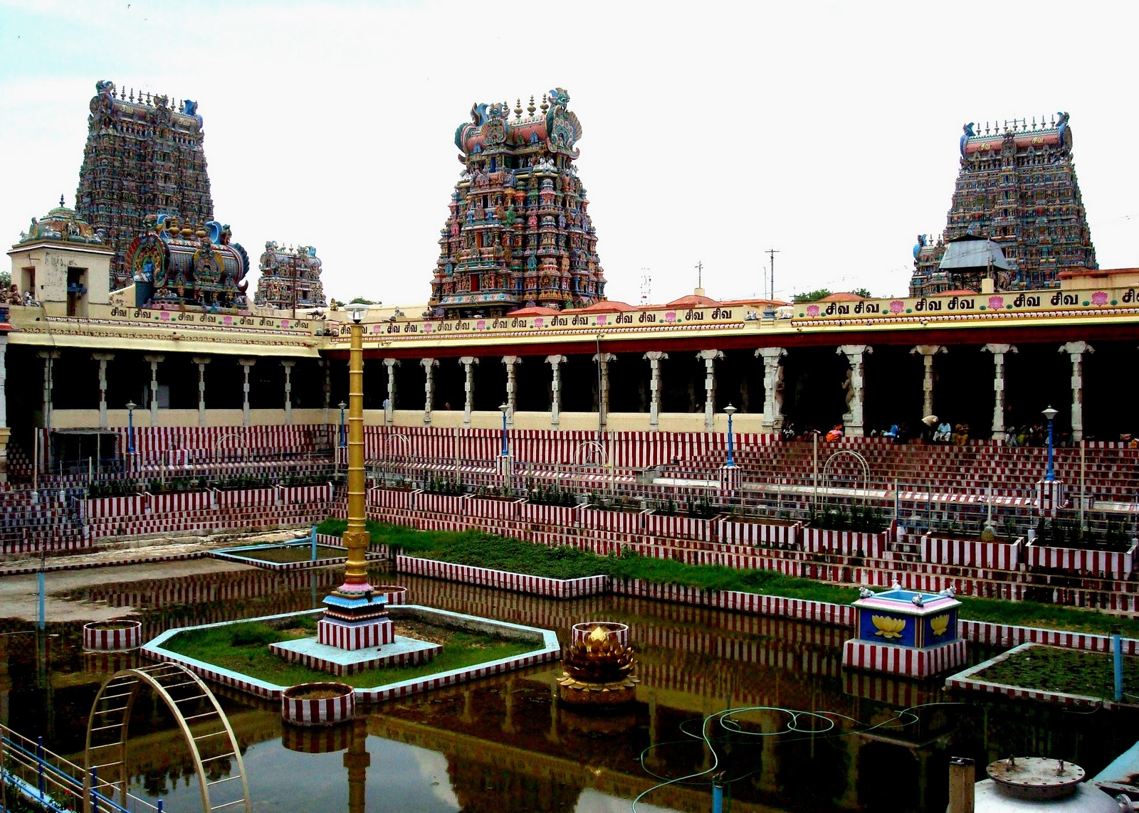 ashokism...: The Meenakshi Temple of Madurai