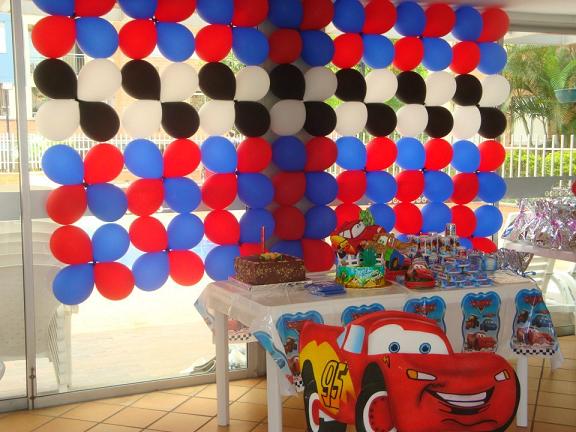 Decoración de cumpleaños motivo cars - Imagui