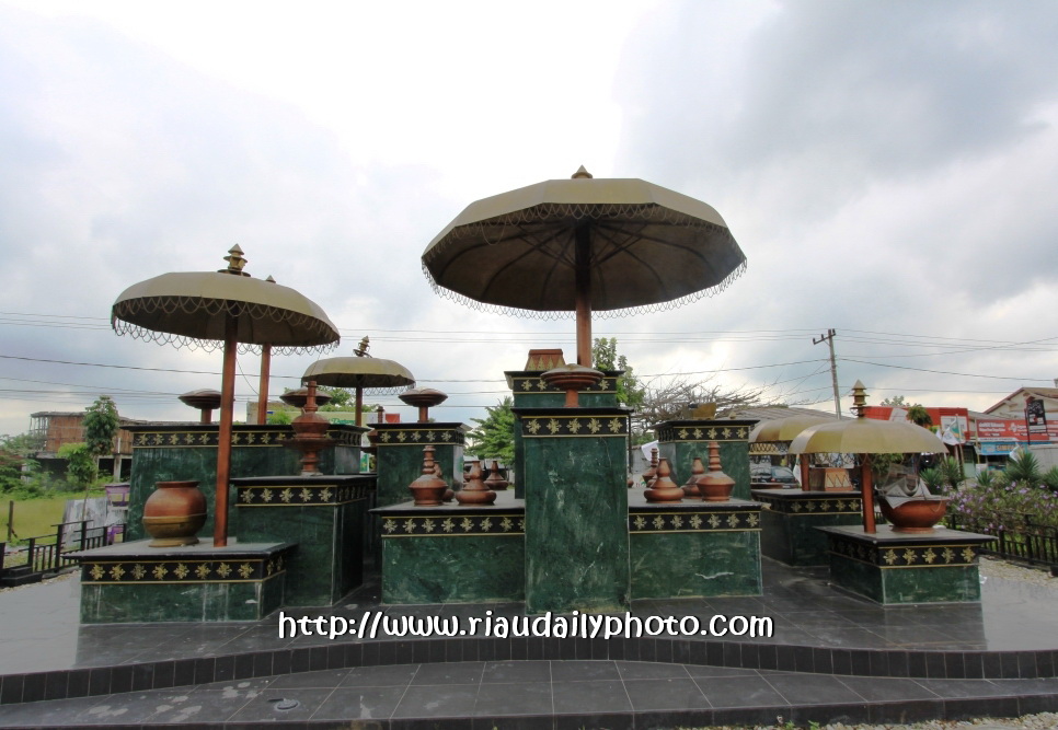 TUGU SELAMAT DATANG KOTA PEKANBARU | RIAU DAILY PHOTO TUGU SELAMAT DATANG KOTA PEKANBARU | RIAU DAILY PHOTO