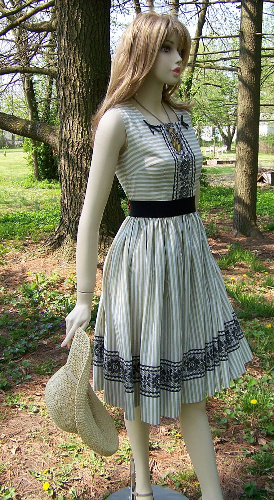 Vintage Fashion Dresses Fanzpixx vintage-fashion-dresses-fanzpixx