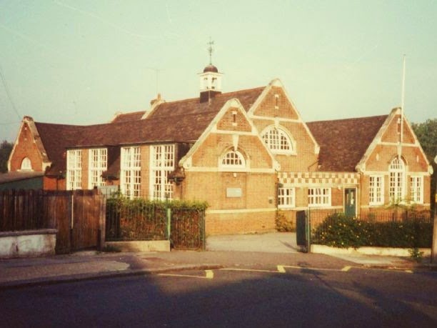 Broken Barnet Holly Park The Barnet School With A Zero Rating For Food Hygiene Time To broken-barnet-holly-park-the-barnet-school-with-a-zero-rating-for-food-hygiene-time-to