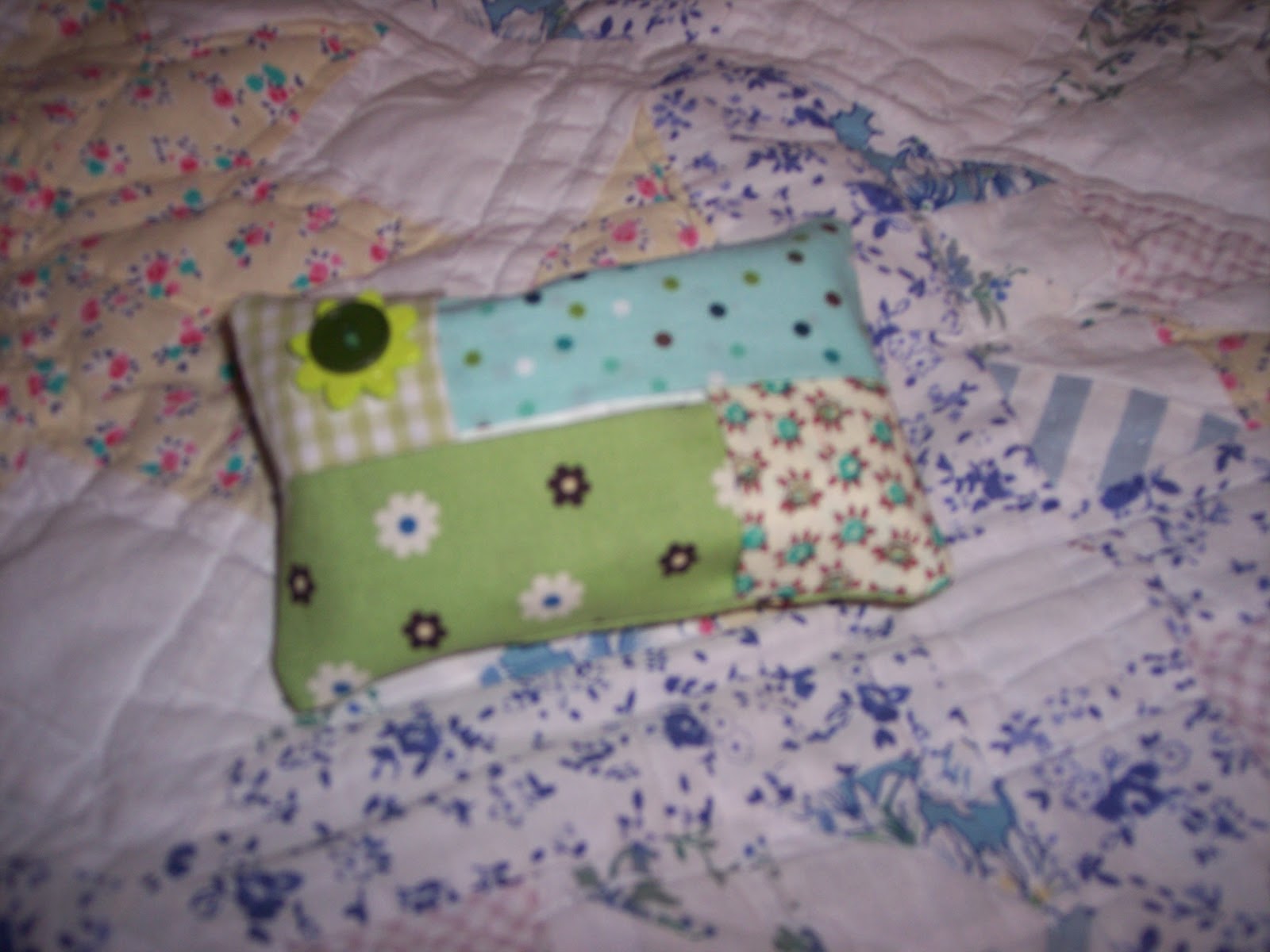 Mrs T s Christmas Kitchen Purse Size Tissue Holders Fun Little mrs-t-s-christmas-kitchen-purse-size-tissue-holders-fun-little