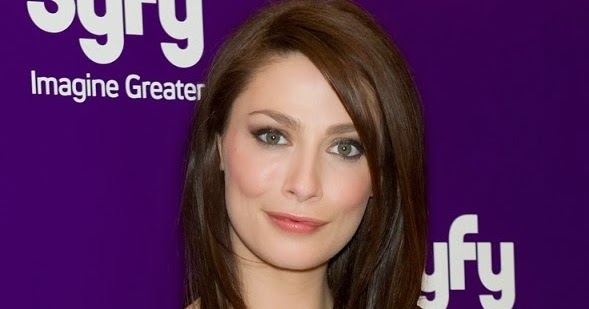 Celebrity Measurements: Joanne Kelly Height, Weight, Bra Size, Measurements Celebrity Measurements: Joanne Kelly Height, Weight, Bra Size, Measurements
