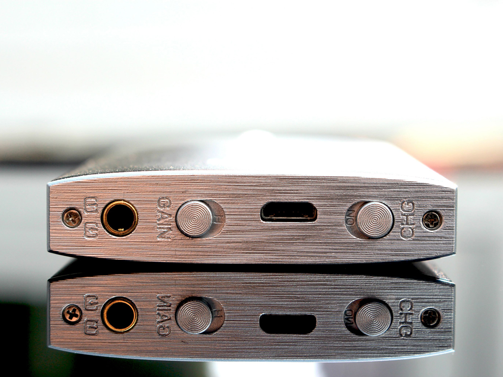 Fiio Q1 Portable USB DAC ＆ Headphone Amplifier Full Review-FIIO---BORN FOR MUSIC