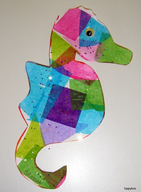 Tippytoe Crafts: Seahorse Suncatchers