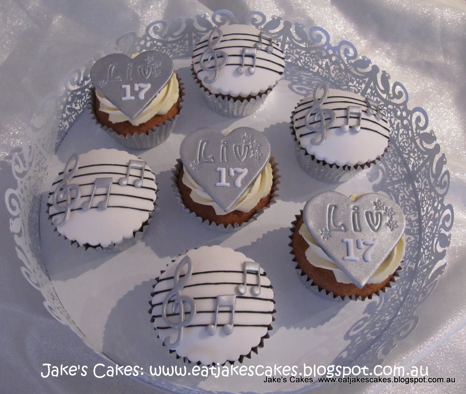 Jake s Cakes Music Cupcakes For A 17th Birthday jake-s-cakes-music-cupcakes-for-a-17th-birthday