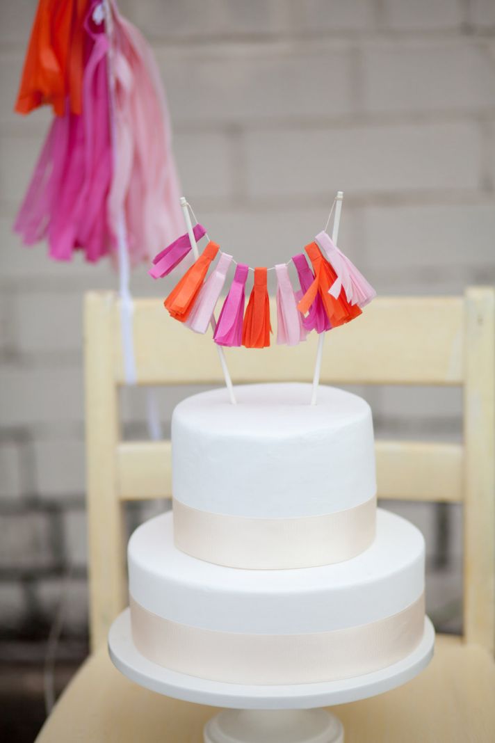 Special Wedding Gowns Simple Wedding Cake special-wedding-gowns-simple-wedding-cake