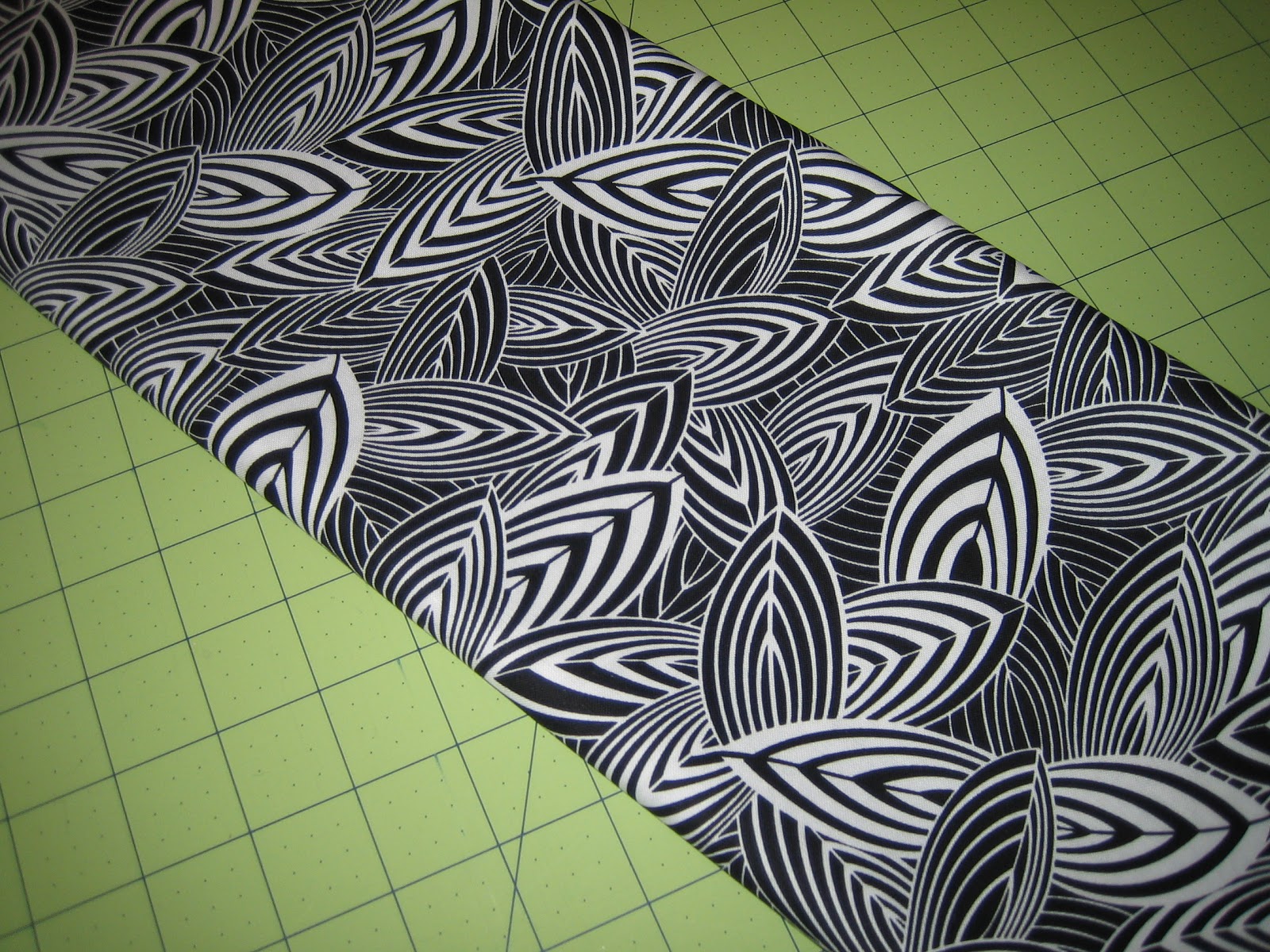 Quilting Momma The Youngest Binding Fabric Choices Are So Confusing quilting-momma-the-youngest-binding-fabric-choices-are-so-confusing