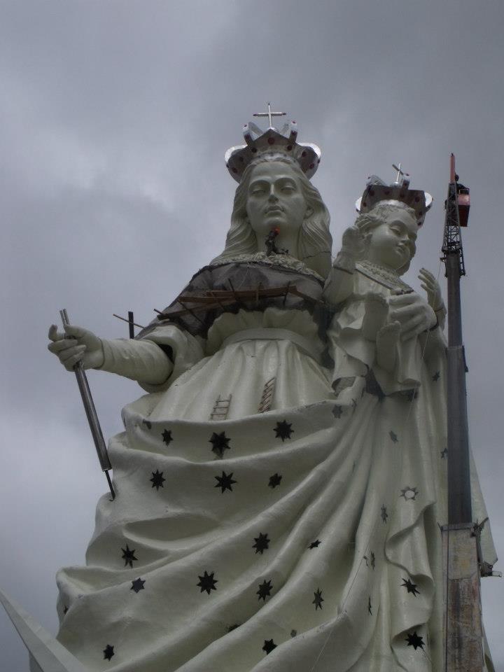 IMAGENES MONUMENTO DE LA VIRGEN DEL SOCAVON ~ entretenimiento oruro IMAGENES MONUMENTO DE LA VIRGEN DEL SOCAVON ~ entretenimiento oruro