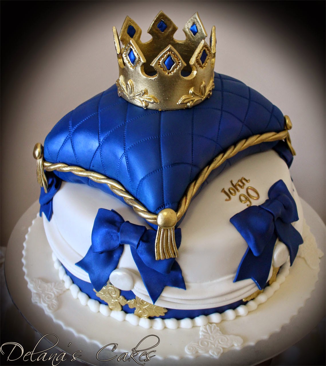 Delana s Cakes Royal Crown Pillow Cake delana-s-cakes-royal-crown-pillow-cake