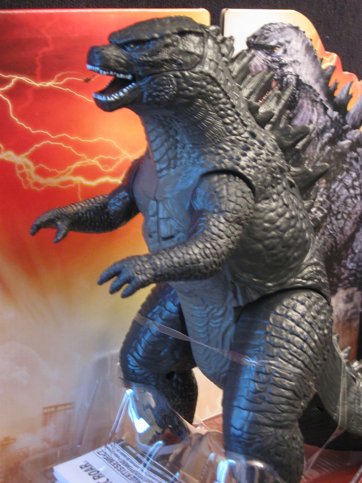 The Toyseum LEGENDARY GODZILLA 2014 Atomic Roar Godzilla Review the-toyseum-legendary-godzilla-2014-atomic-roar-godzilla-review