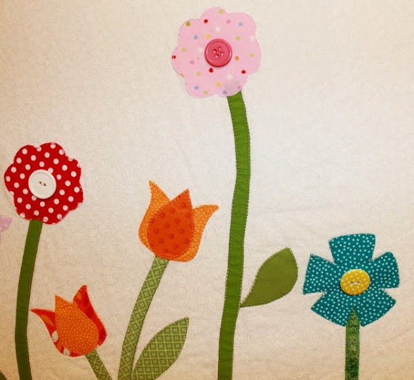 Cabecero de patchwork con aplicaciones. | Manualidades