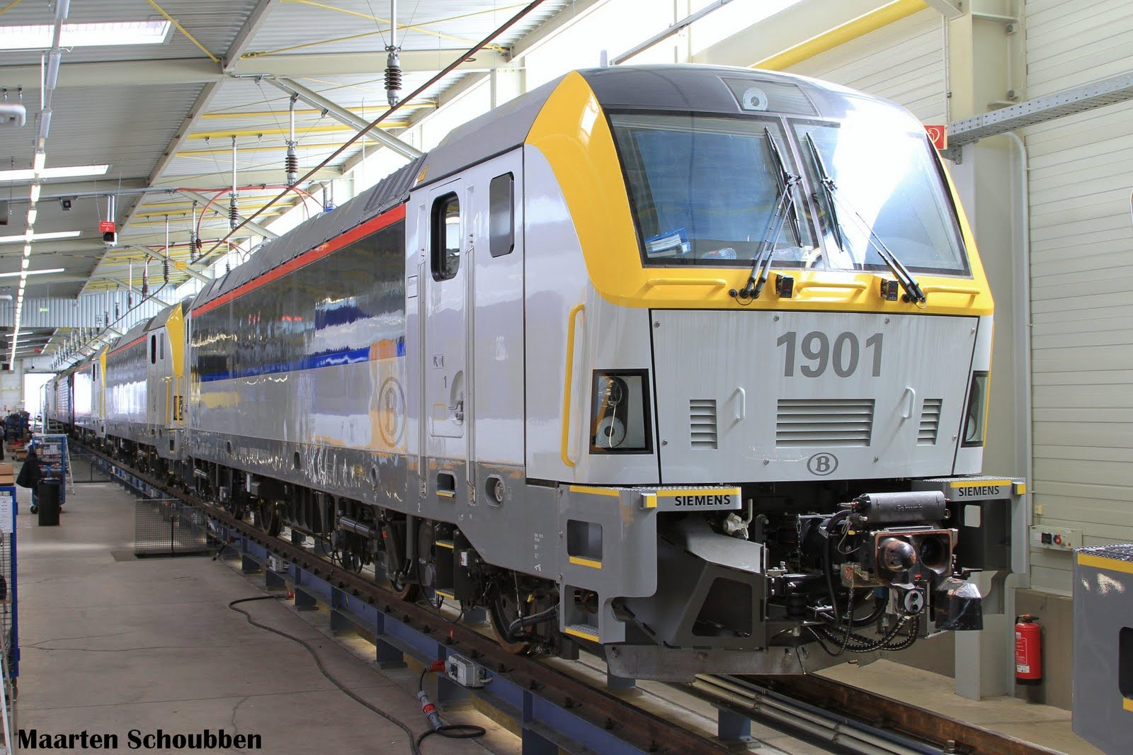 Spoorwegfotografie in België en omstreken: De nieuwe HLE 19 voor de NMBS