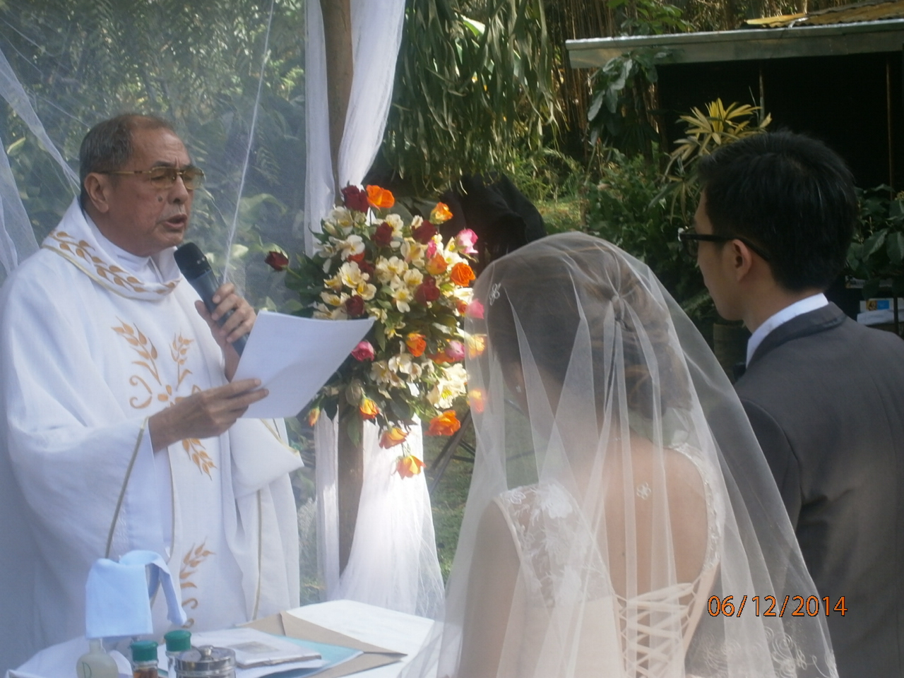 YOUR COMPLETE GUIDE TO GETTING MARRIED IN THE PHILIPPINES YOUR COMPLETE GUIDE TO GETTING MARRIED IN THE PHILIPPINES