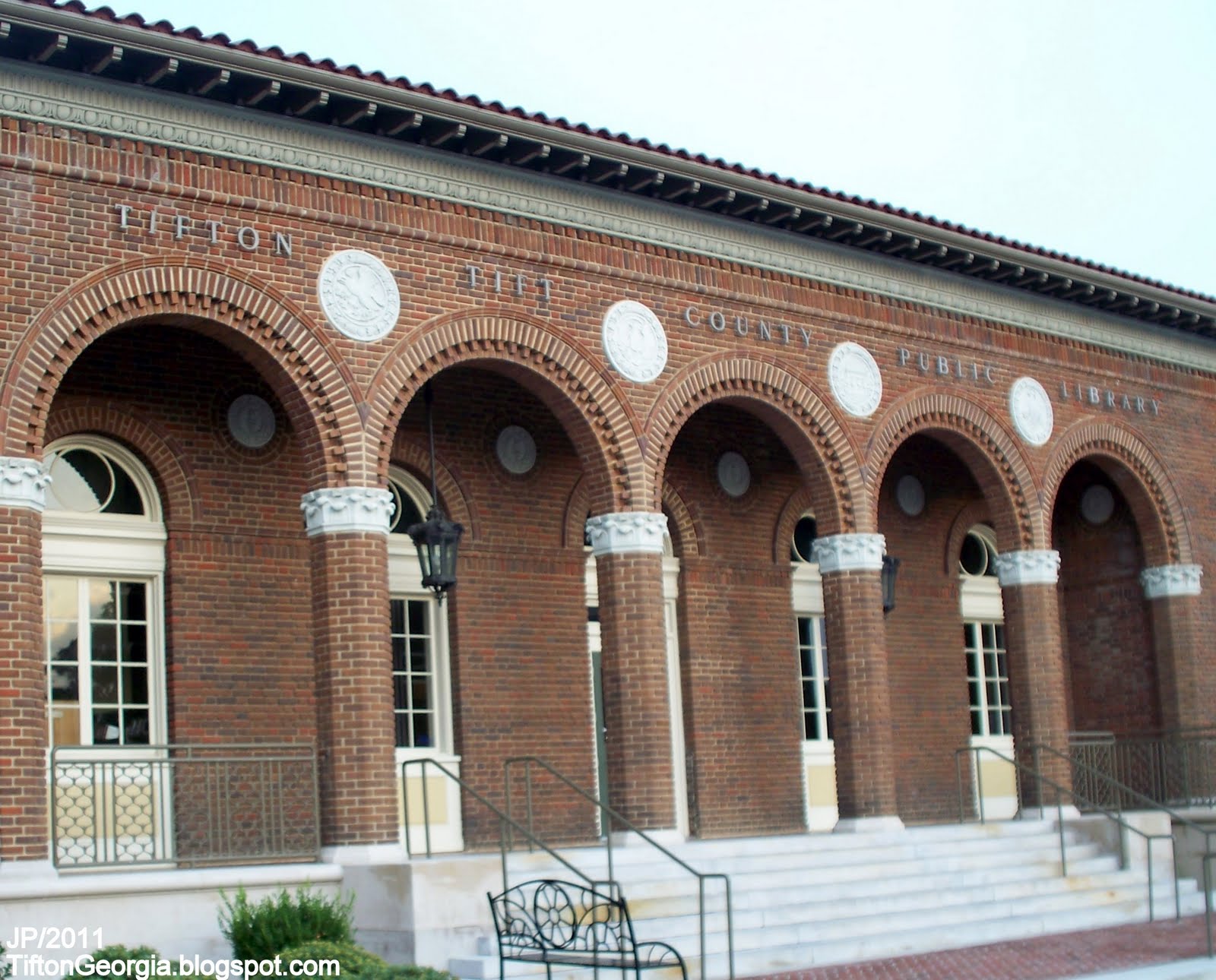TIFTON GEORGIA Tift College Attorney Restaurant Bank Hospital Hotel ... TIFTON GEORGIA Tift College Attorney Restaurant Bank Hospital Hotel ...