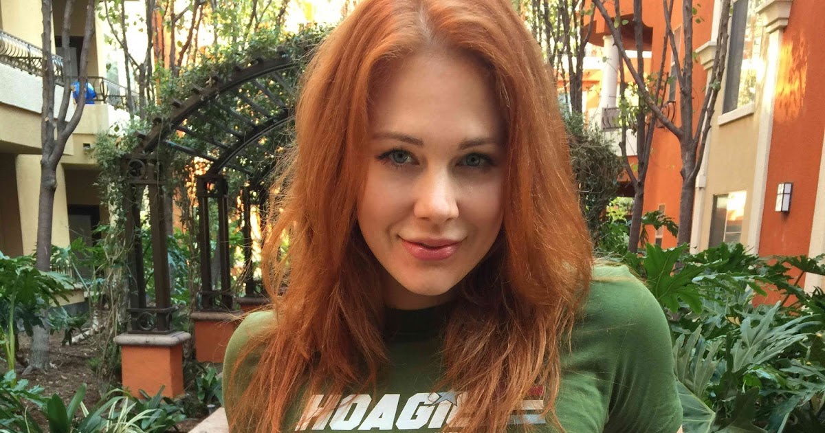 Pokies and Braless Girls: Maitland Ward with hard niples Pokies and Braless Girls: Maitland Ward with hard niples