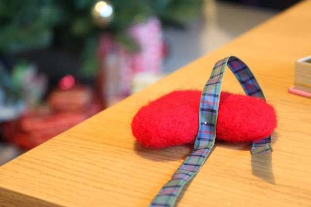 Floral And Feather A Needle Felt Christmas Decoration floral-and-feather-a-needle-felt-christmas-decoration