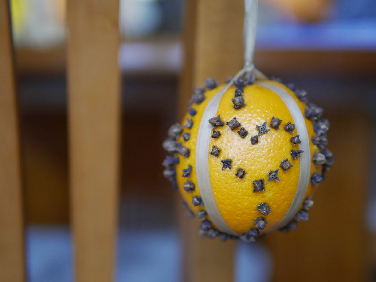 Making Orange Pomanders - Backwoods Mama