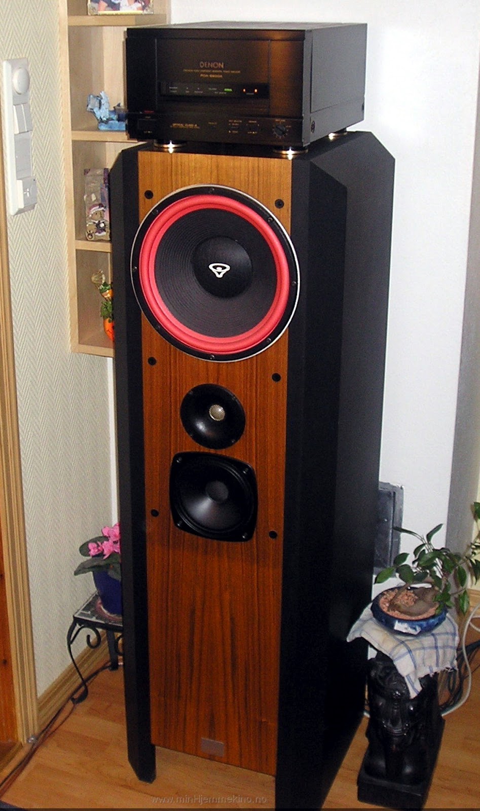Cerwin Vega loudspeaker | Audio Tanker , Divide et impera