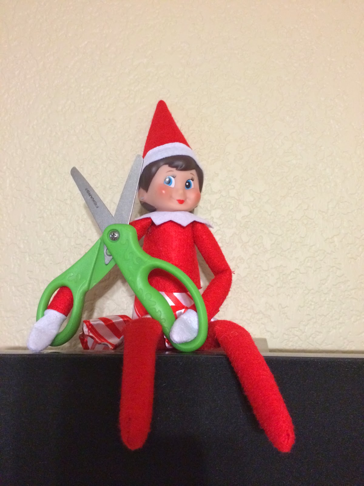 Life With A Dash Of Tambascio: Elf On Our Shelf week 1