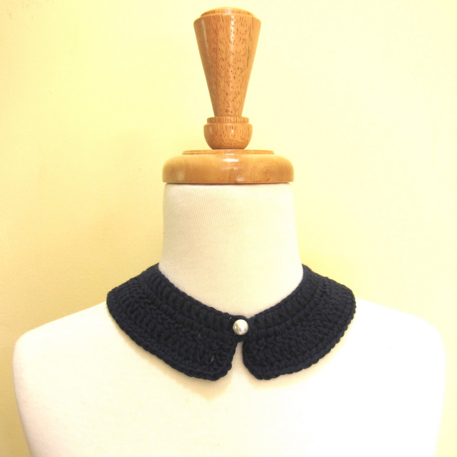 Mel P Designs: Free Crochet Peter Pan Collar Pattern Mel P Designs: Free Crochet Peter Pan Collar Pattern