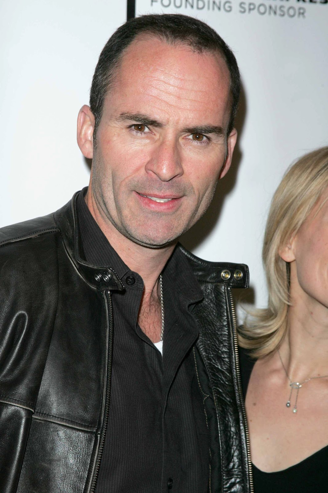 Mark Derwin | Celebrities Photos Hub