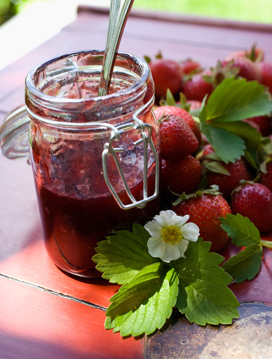 The Paracord Project How To Make No Pectin Jam Strawberry Jam Recipe the-paracord-project-how-to-make-no-pectin-jam-strawberry-jam-recipe