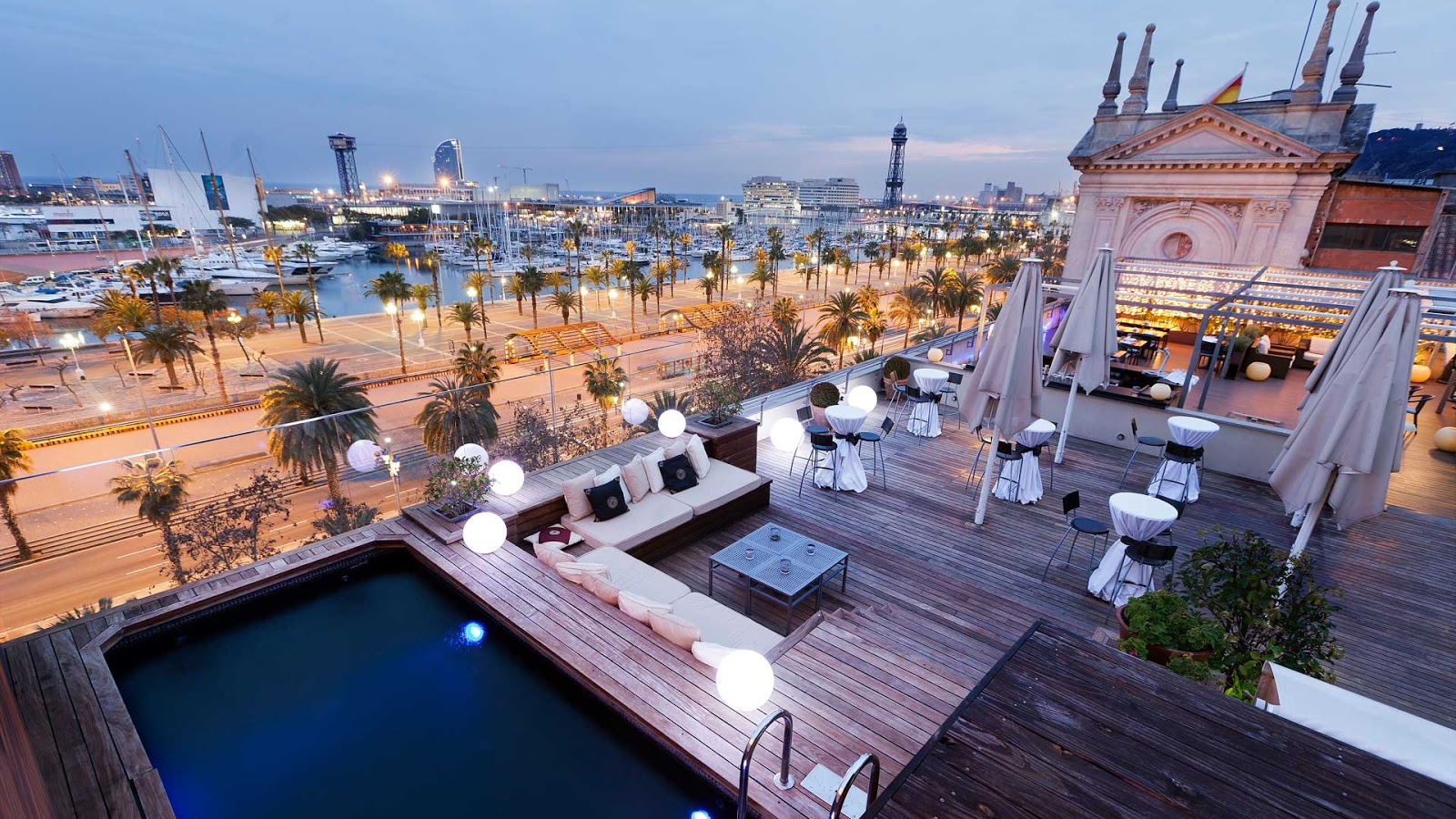See the rooftop bars of Barcelona See the rooftop bars of Barcelona