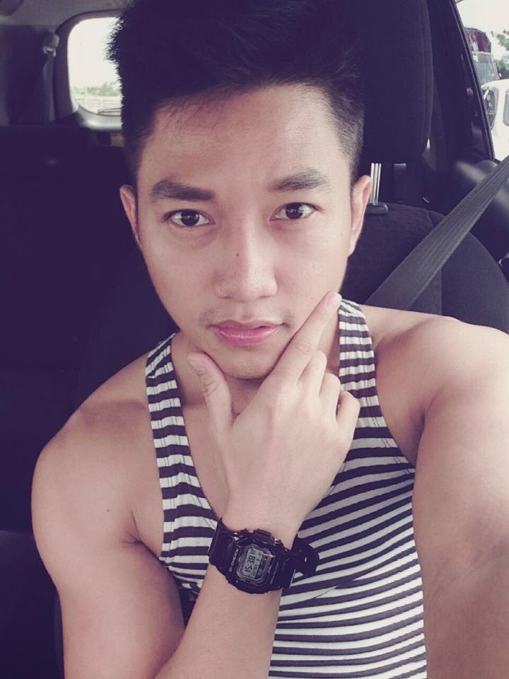 M y a n m a r H u n k s: Hein Htet @ Selfie