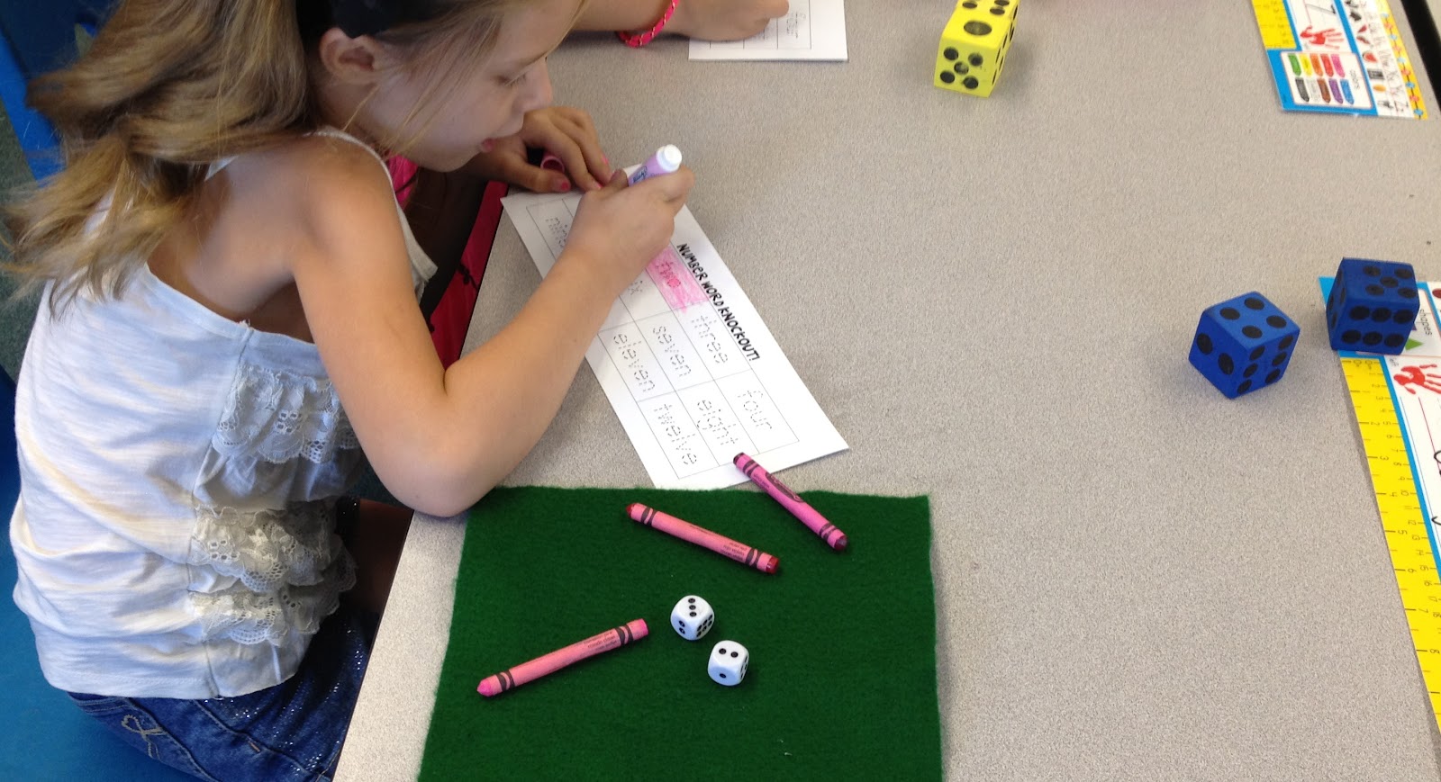 FRIDAY FREEBIE - NUMBER WORD KNOCKOUT! - Teacher Idea Factory